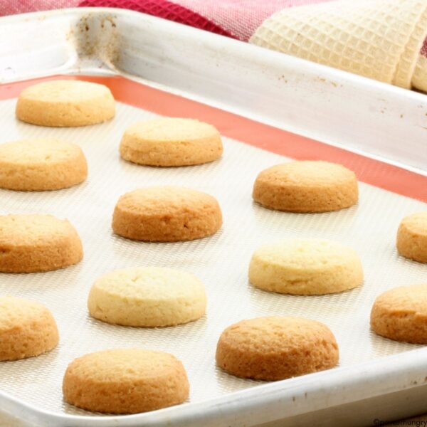 Lemon Chickpea Flour Shortbread Cookies (V, GF) | powerhungry®